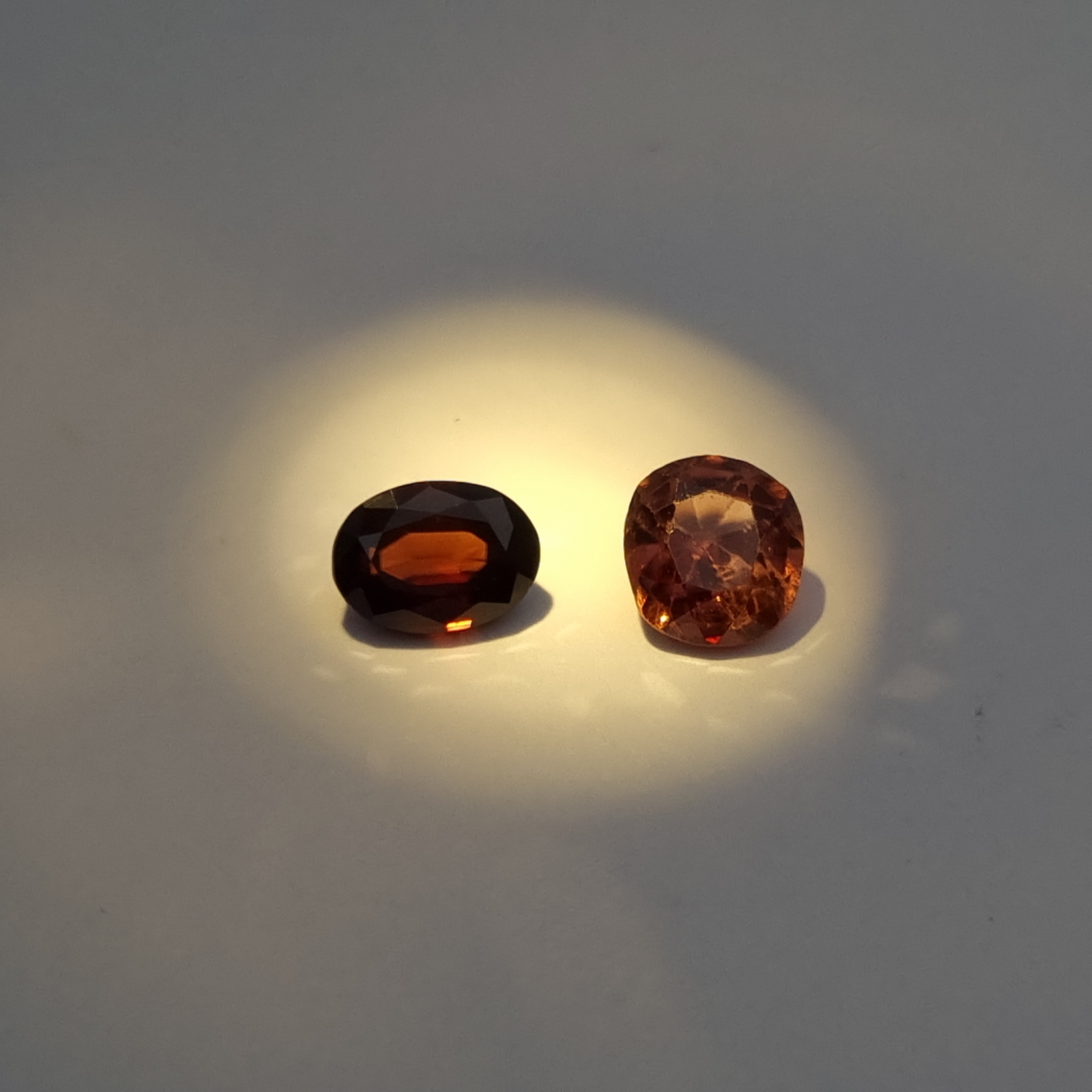 Gems in Red - Secrets of 10 Red Gemstones